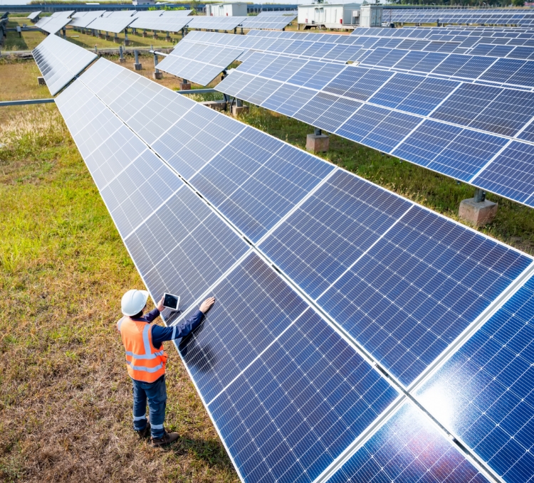 High-Performance Industrial Solar Refrigeration Systems | Heuch